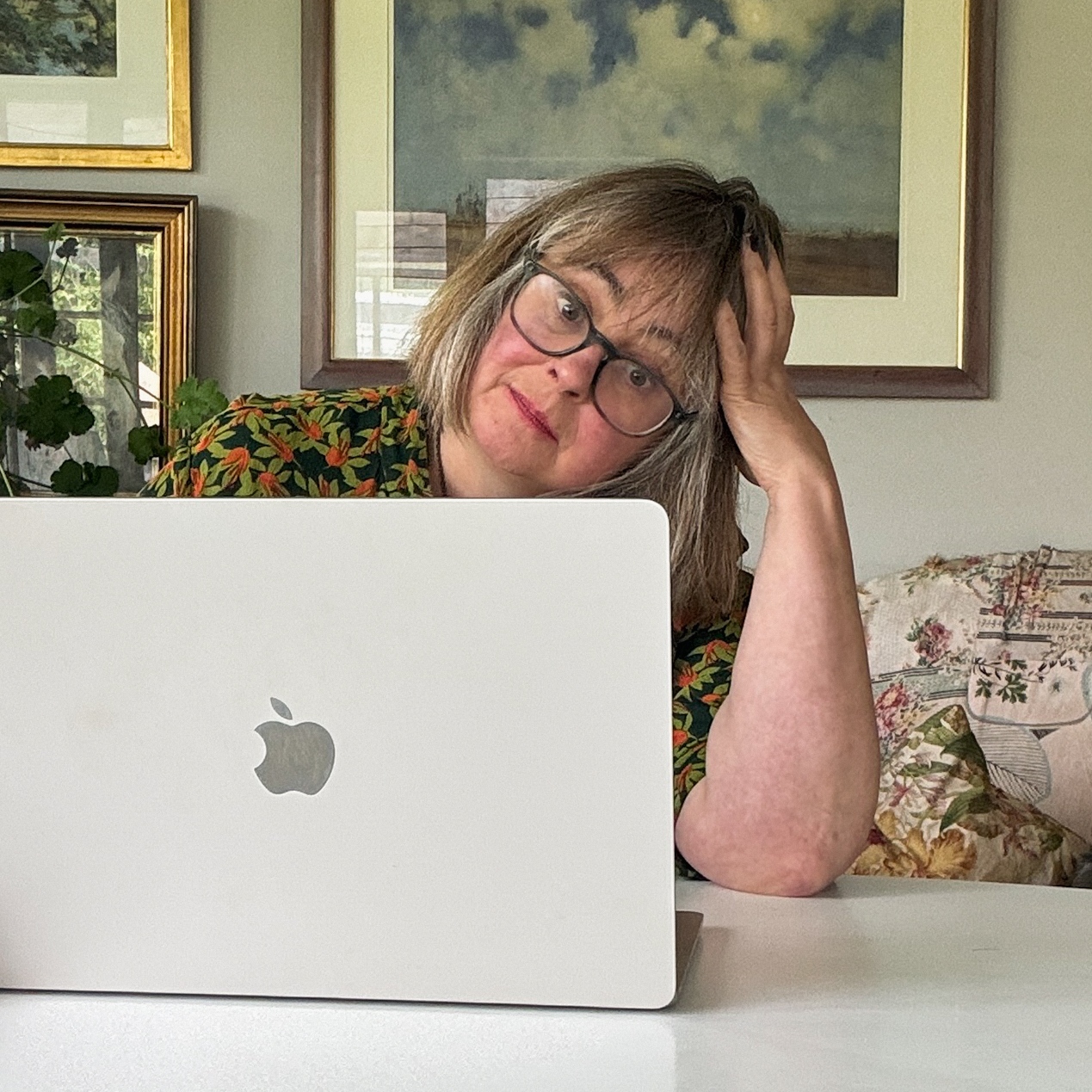 Why We Buy Online Courses and Never Start Them (And Why That’s Perfectly Fine) | Snapdragon Life